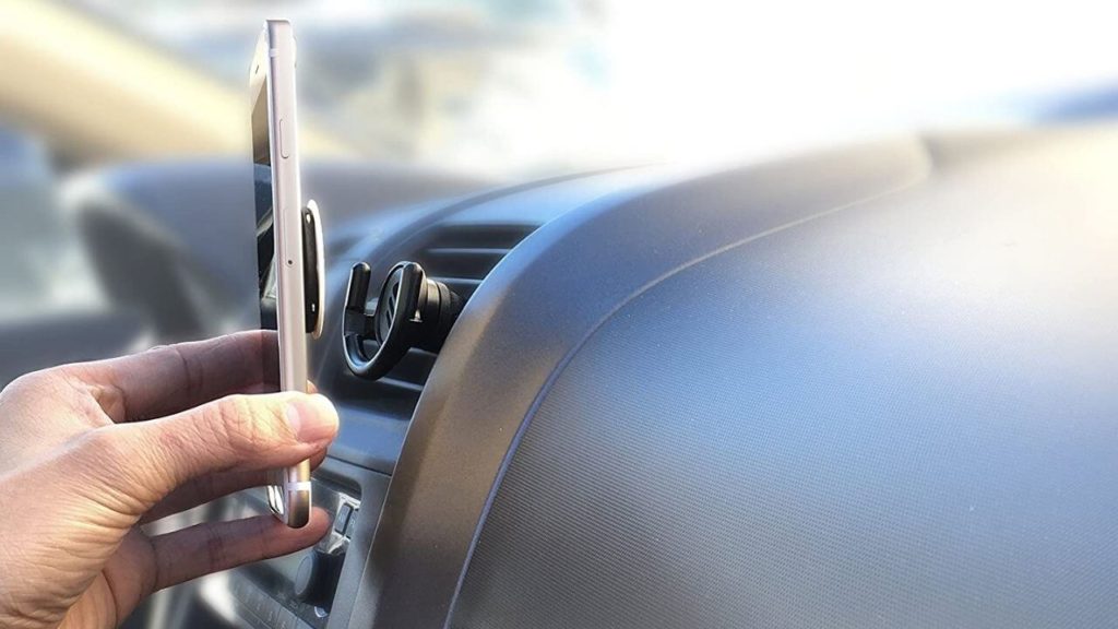 Best Popsocket Grips for iPhone 11 in 2021 - TechieTechTech