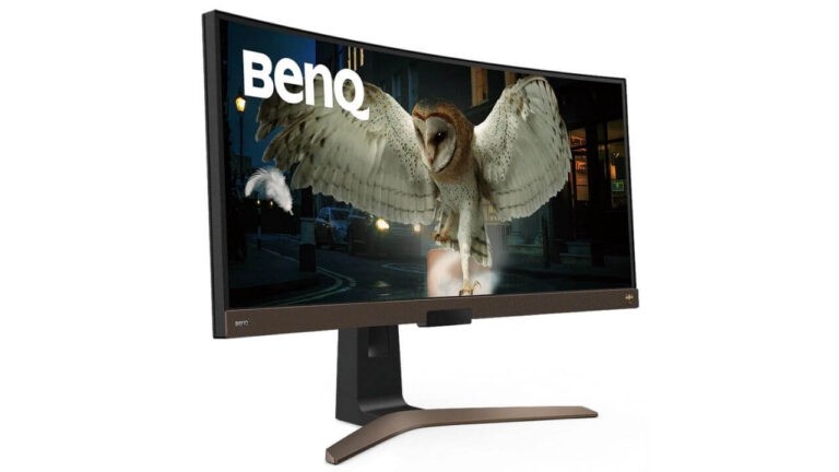 Best Monitors for Microsoft Surface Pro and Surface Laptops in 2022 ...